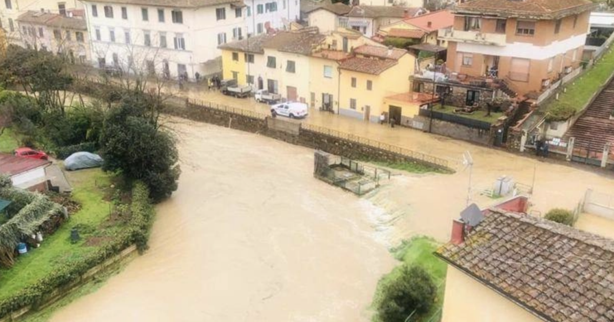 Maltempo senza fine in Emilia Romagna, anche in Toscana è allerta rossa: Arno sorvegliato ...